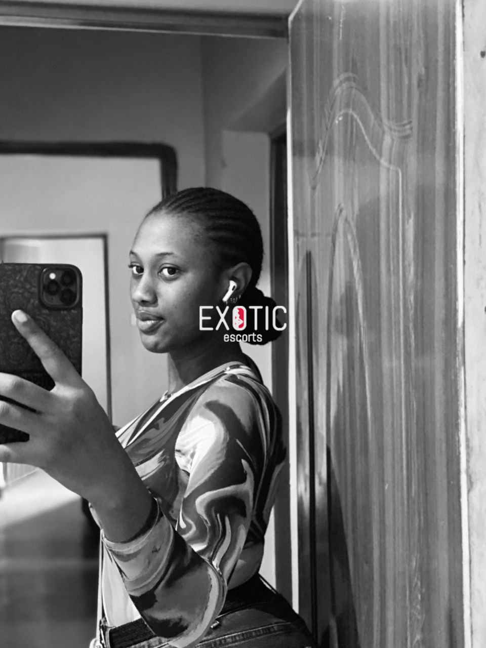 Eastern Province Escorts - Companions with Warmth & Discretion